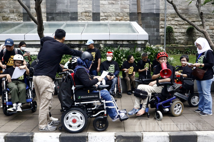 Komunitas Difabel Peringati Hari Kursi Roda Internasional 2023, Foto 5 ...