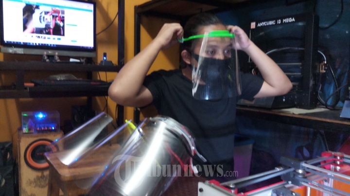 Komunitas Print Tridi Perajin Alat Plindung Diri Face Shield, Foto 6 ...