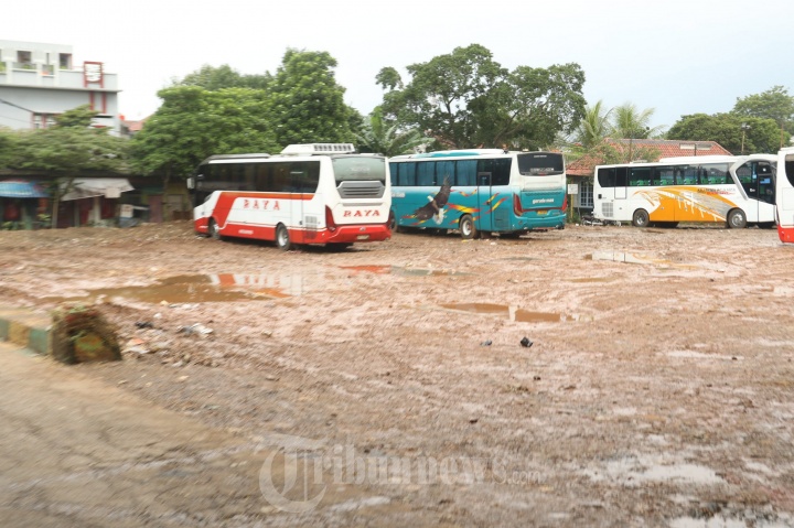Kondisi Terminal Bus Lembang Ciledug Memprihatinkan, Foto 1 #1737944 ...