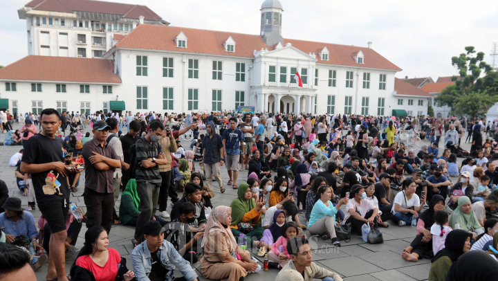 Kota Tua Jakarta Ramai Dipadati Wisatawan, Foto 2 #1964287 - TribunNews.com