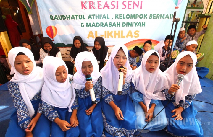 Kreasi Seni Perpisahan Siswa Raudhatul Athfal - Madrasah Diniya, Foto 4 ...