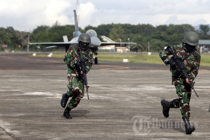 Latihan Antar Satuan Koopsau Jalak Sakti di Lanud SIM Aceh, Foto 16 ...