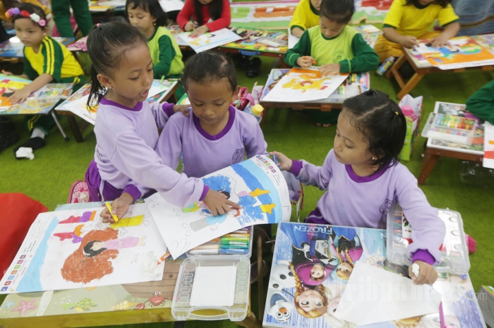 Lomba Mewarnai Ceria Warna Nusantara, Foto 2 #1712931 - TribunNews.com