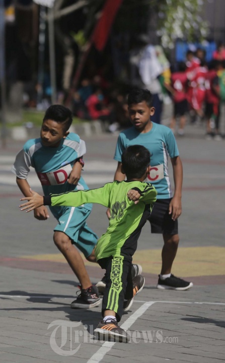 Lomba Permainan Tradisonal Gobak Sodor, Foto 5 #1747737 - TribunNews.com
