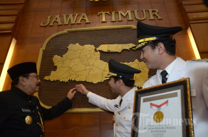 M Nur Arifin Menjadi Wakil Bupati Termuda se Indonesia, Foto 6 #1638612 ...