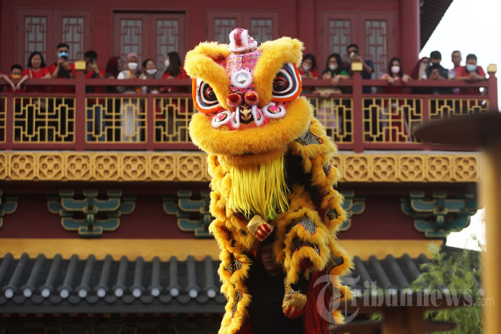 Melihat Atraksi Barongsai Tonggak di Old Shanghai Kelapa Gading, Foto 6 ...