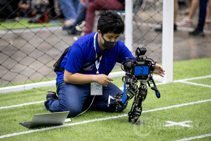 Melihat Kompetisi Robot di Bangkok, Foto 1 #1931135 - TribunNews.com