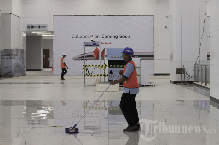 Melihat Progres Pembangunan Stasiun KCJB Halim , Foto 1 #1975070 ...