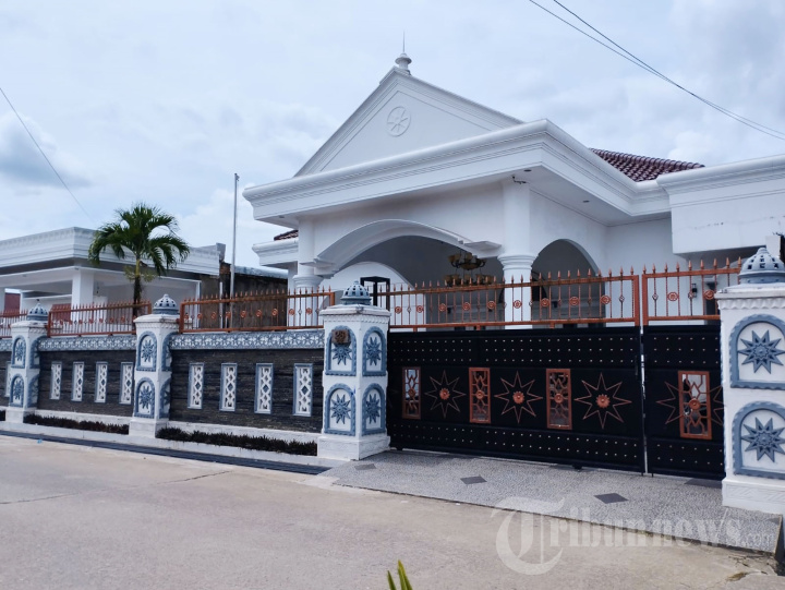 Melihat Rumah Mewah Ismail Bolong, Foto 1 #1944378 - TribunNews.com Melihat Rumah Mewah Ismail Bolong, Foto 1 #1944378 - TribunNews.com