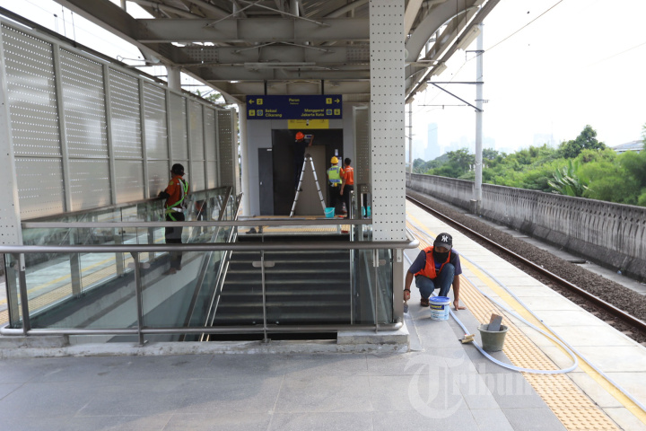 Melihat Stasiun Matraman, Foto 4 #1927440 - TribunNews.com