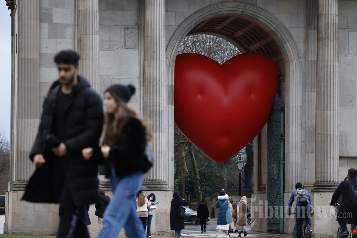 Merayakan Valentine dari Seluruh Dunia, Foto 15 #1913550 - TribunNews.com