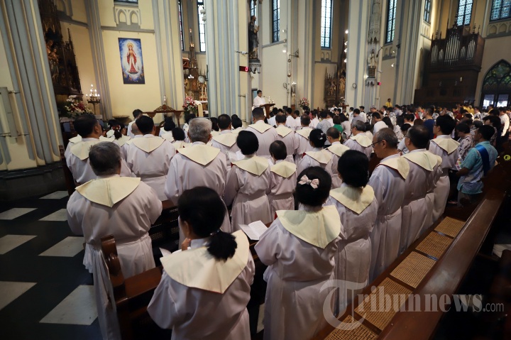 Misa Natal Di Katedral, Foto 1 #1827401 - TribunNews.com