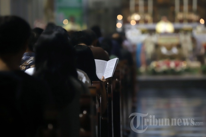 Misa Natal Di Katedral, Foto 4 #1827406 - TribunNews.com