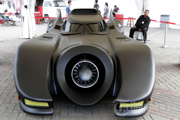 Mobil Batman di IIMS 2016, Foto 3 #1648098 - TribunNews.com