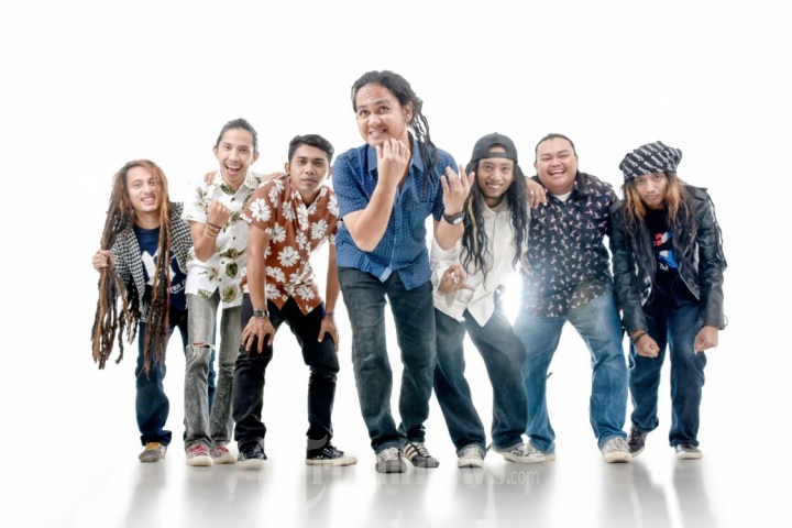 Momonon Luncurkan Album Sama-Sama, Foto 1 #1752300 - TribunNews.com