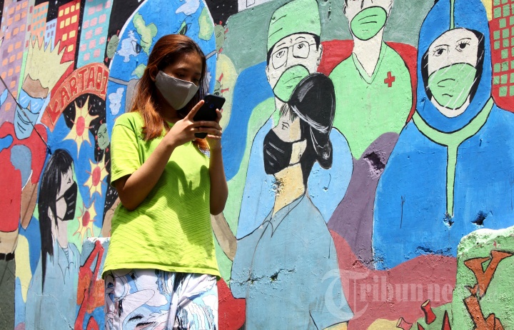 Mural Selamatkan Bumi Kita dari Corona di Kota Bandung, Foto 5 #1867529 ...