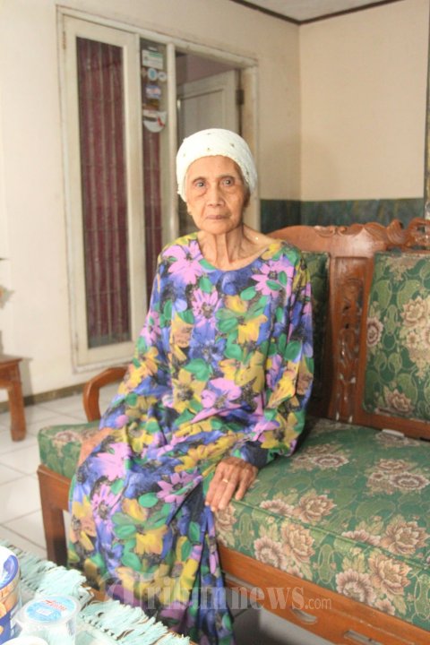 Nenek Fatimah Bebas Dari Tuntutan 1 Miliar, Foto 9 #1401971 ...