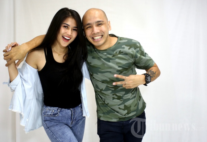 Pesona Pedangdut Seksi Ovi Sovianti, Foto 4 #1857945 - TribunNews.com