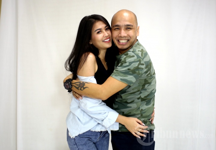 Pesona Pedangdut Seksi Ovi Sovianti, Foto 5 #1857946 - TribunNews.com