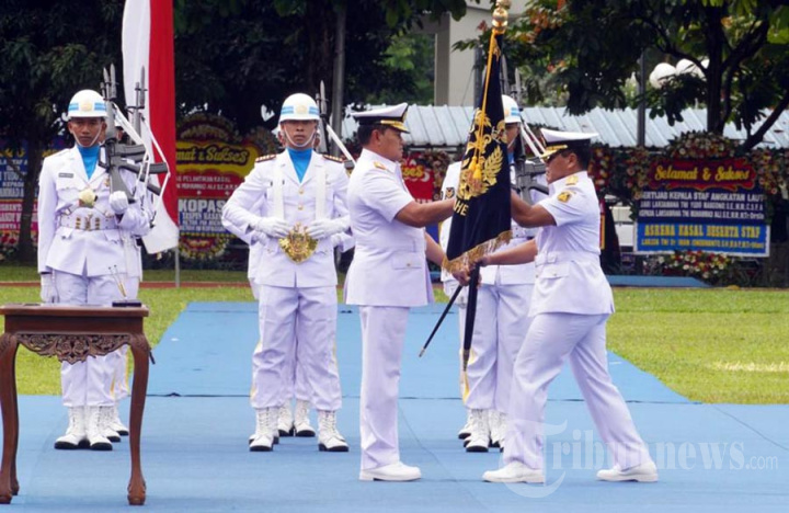 Panglima TNI Serahterimakan Jabatan Kepala Staf Angkatan Laut, Foto 4 ...
