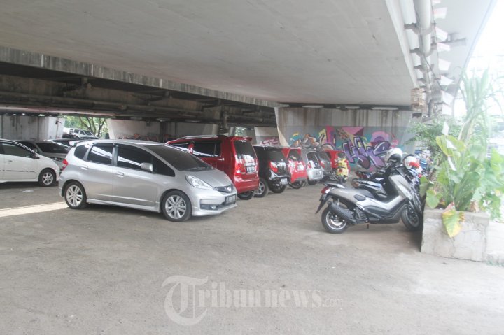 Parkir Liar Kolong Tol Grogol Akan Jadi Park Ride, Foto 2 #1671434 ...