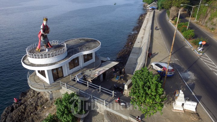 Patung Penari Gandrung Banyuwangi, Foto 1 #1658108 - TribunNews.com