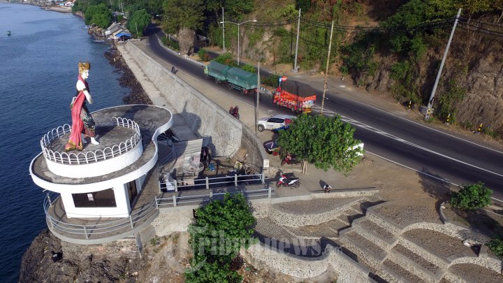 Patung Penari Gandrung Banyuwangi, Foto 5 #1658112 - TribunNews.com