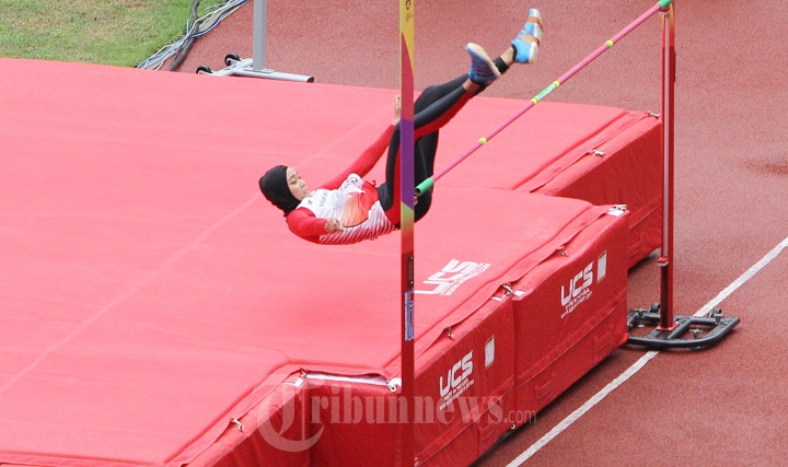 Pelompat Tinggi Putri Nadia Anggraini, Foto 2 #1738801 - TribunNews.com