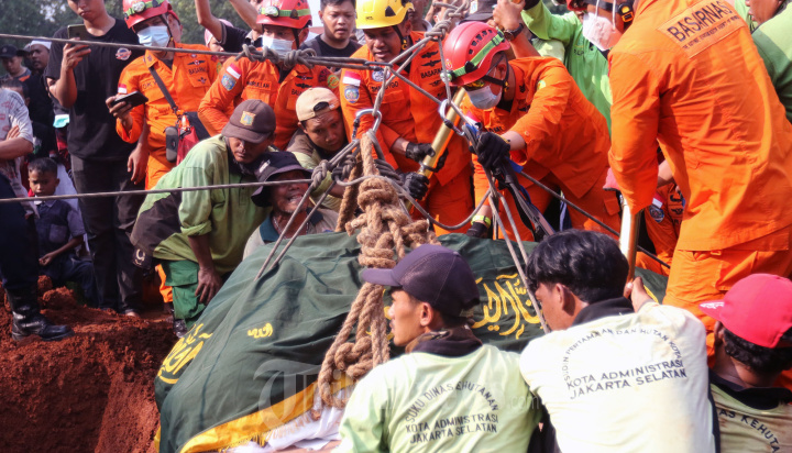 Pemakaman Muhammad Fajri, Pasien Obesitas Berat 300 Kilogram, Foto 1 ...