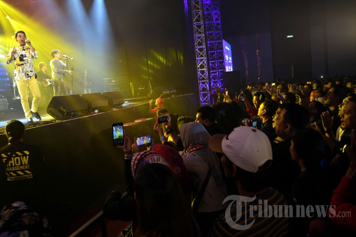 Penampilan Java Jive di Konser Pita Kaset, Foto 1 #1814886 - TribunNews.com