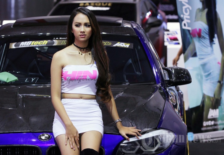 Penampilan Seksi Para SPG di IIMS 2017, Foto 6 #1699684 - TribunNews.com