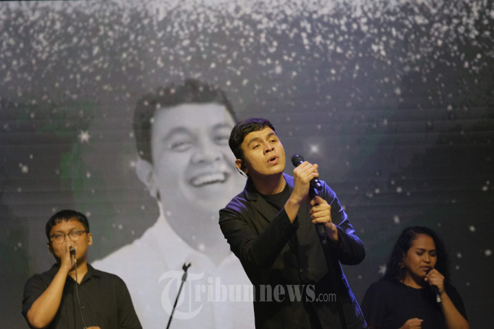 Penampilan Tulus Pada Acara Prodia Healthy Fun Festival 2021, Foto 1 ...