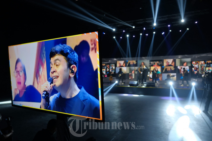 Penampilan Tulus Pada Acara Prodia Healthy Fun Festival 2021, Foto 11 ...