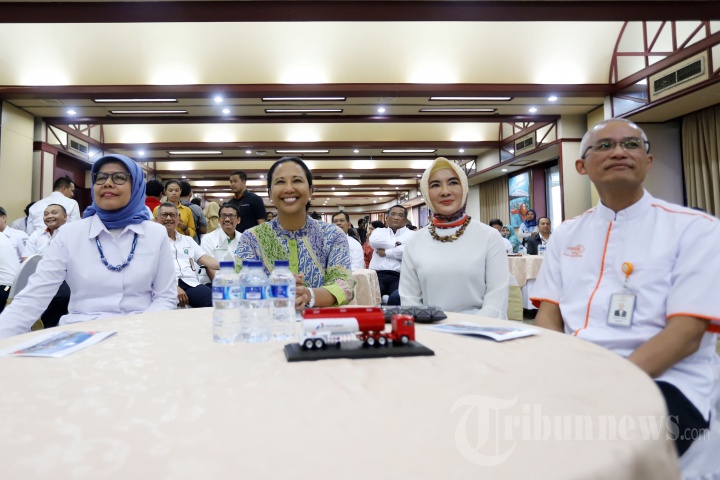 Penandatanganan Perjanjian Kerjasama dan MOU Sinergi BUMN, Foto 3 #1778988 - TribunNews.com