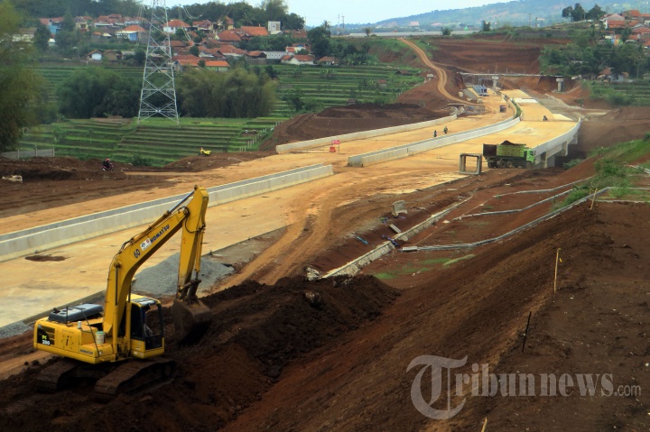 Pengerjaan Proyek Tol Cisumdawu Phase III, Foto 4 #1865316 - TribunNews.com