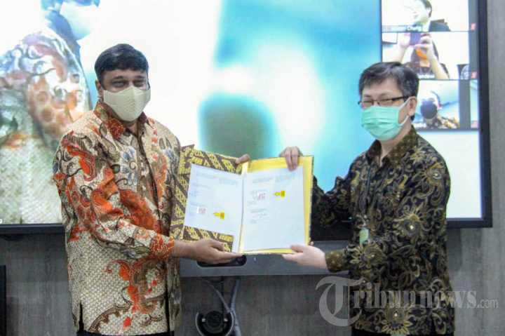 Penyelesaian Transaksi Indosat dengan PT EPID Menara AssetCo, Foto 3 ...