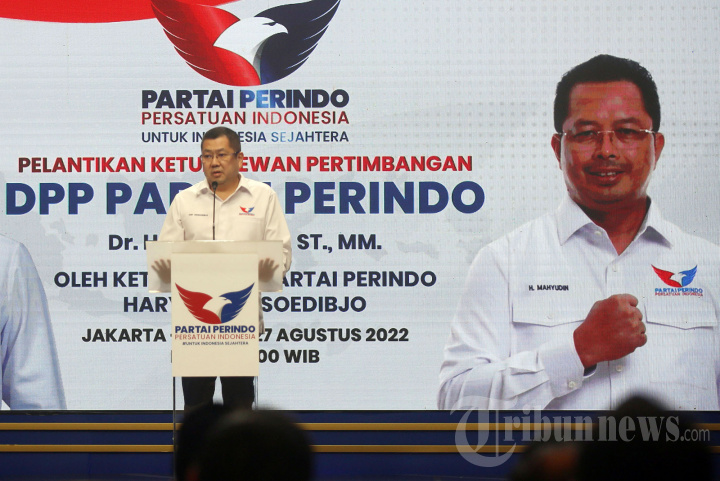 Penyerahan SK Ketua Dewan Pertimbangan Partai Perindo, Foto 1 #1936202 ...