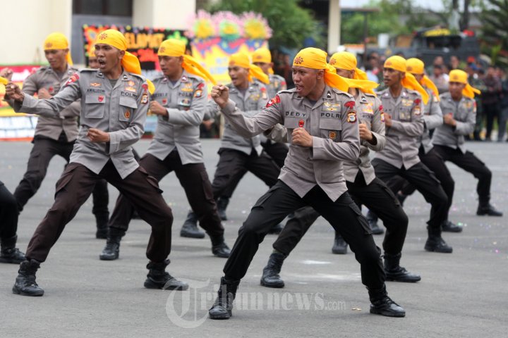 Perayaan HUT Brimob Makassar ke-70, Foto 12 #1624047 - TribunNews.com