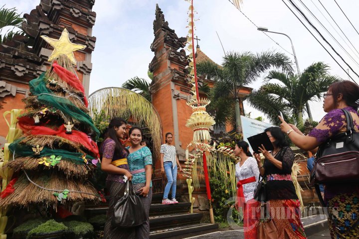 Perayaan Natal di Bali, Foto 7 #1630656 - TribunNews.com