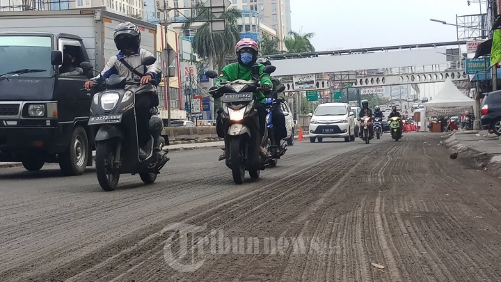 Perbaikan Jalan Hasyim Ashari Jakarta, Foto 2 #1843657 - TribunNews.com