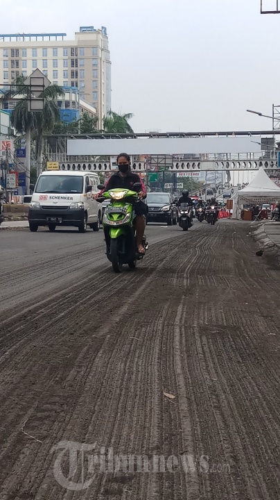 Perbaikan Jalan Hasyim Ashari Jakarta, Foto 3 #1843658 - TribunNews.com