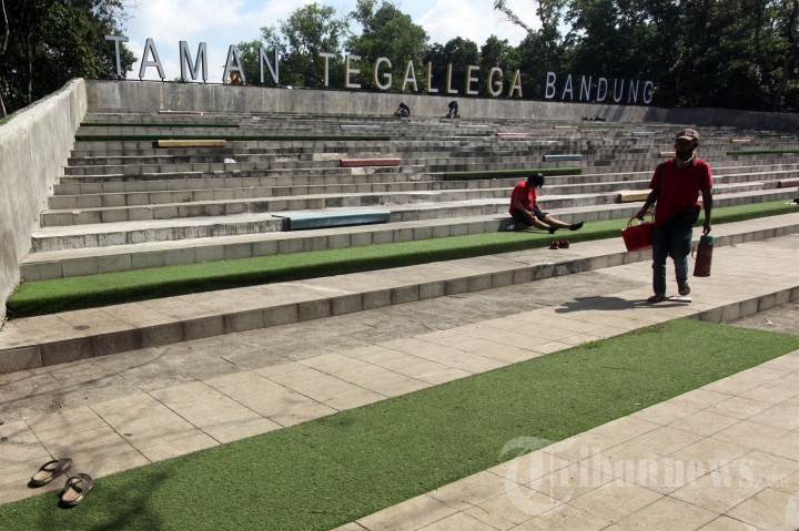 Perbaikan Taman Tegallega Bandung, Foto 1 #1864962 - TribunNews.com
