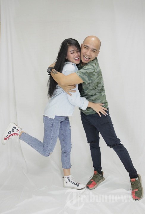 Pesona Pedangdut Seksi Ovi Sovianti, Foto 14 #1857957 - TribunNews.com