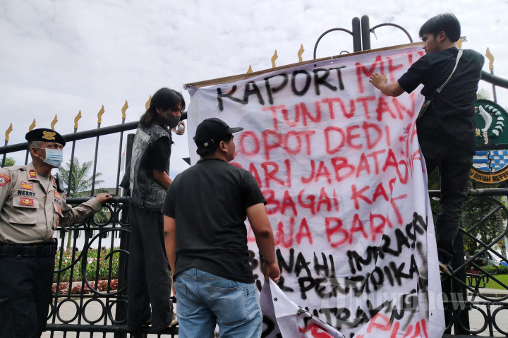 PII Suarakan Carut Marut pendidikan di Jabar, Foto 4 #1956382 ...