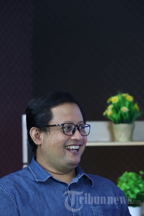 Podcast Tribun Corner dengan Ubedilah Badrun, Foto 3 #1910737 ...