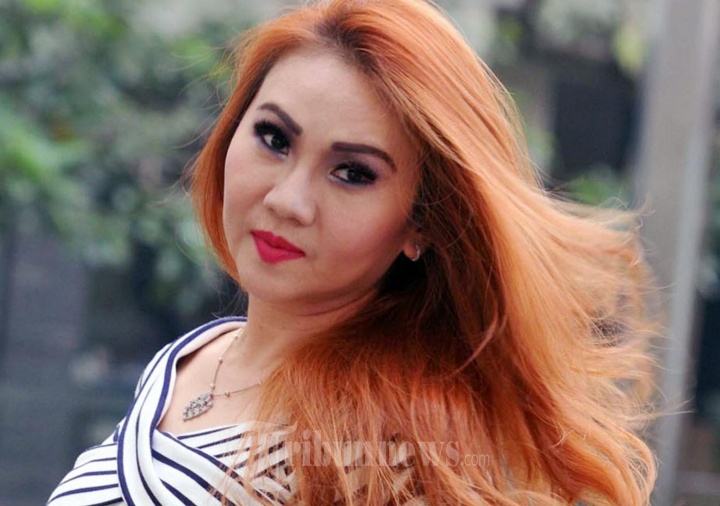 POPPY KELLY Ingin Tundukan Gunung Tertinggi Mount Everest, Foto 2 ...