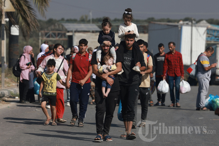 Potret Warga Gaza Kibarkan Bendera Putih, Foto 5 #1982823 - TribunNews.com