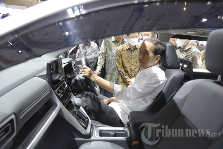 Presiden Jokowi Buka IIMS 2023, Foto 3 #1957425 - TribunNews.com