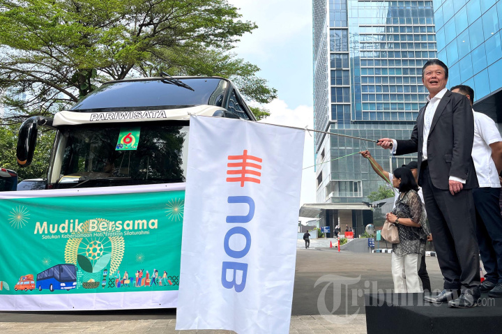 Program Mudik Bersama Karyawan UOB Indonesia, Foto 2 #1993906 - TribunNews.com