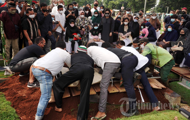 Prosesi Pemakaman Legenda Bulu Tangkis Markis Kido, Foto 3 #1885849 ...